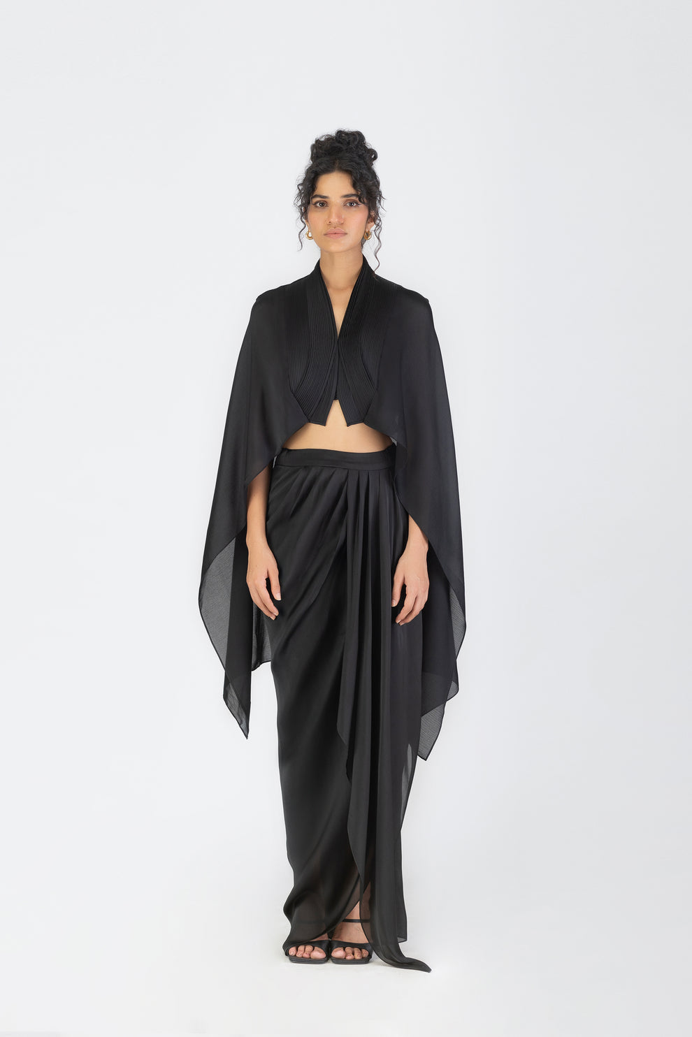Metallic Structured Cape Set – Amit Aggarwal